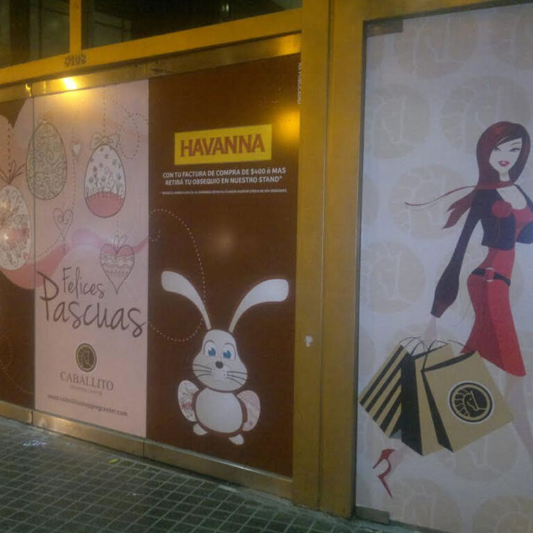 Vinilo Microperforado | Impresión Vinilo por Metro | La Grafika